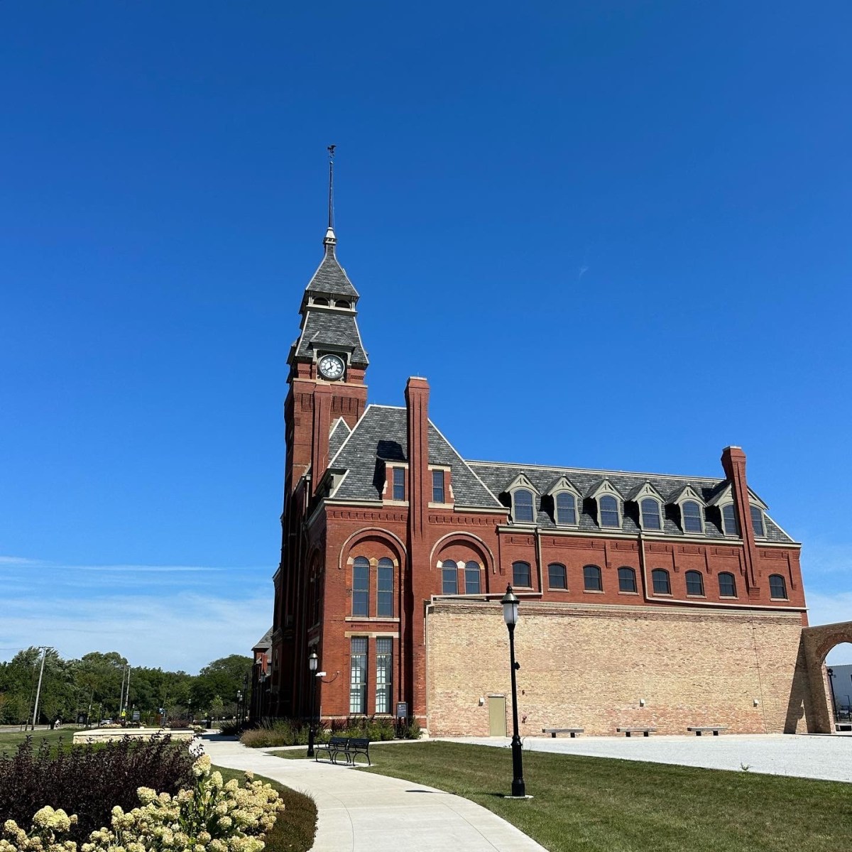Pullman Visitors Center And Musem – Hettie's Reflections
